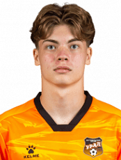 Илья Ишков полузащитник футбольного клуба Урал